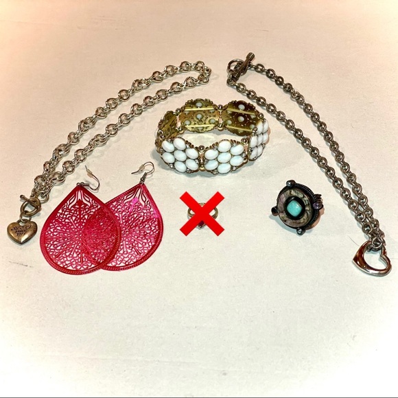 Taylor Swift | Other | Taylor Swift Valentines Themed Bundle | Poshmark